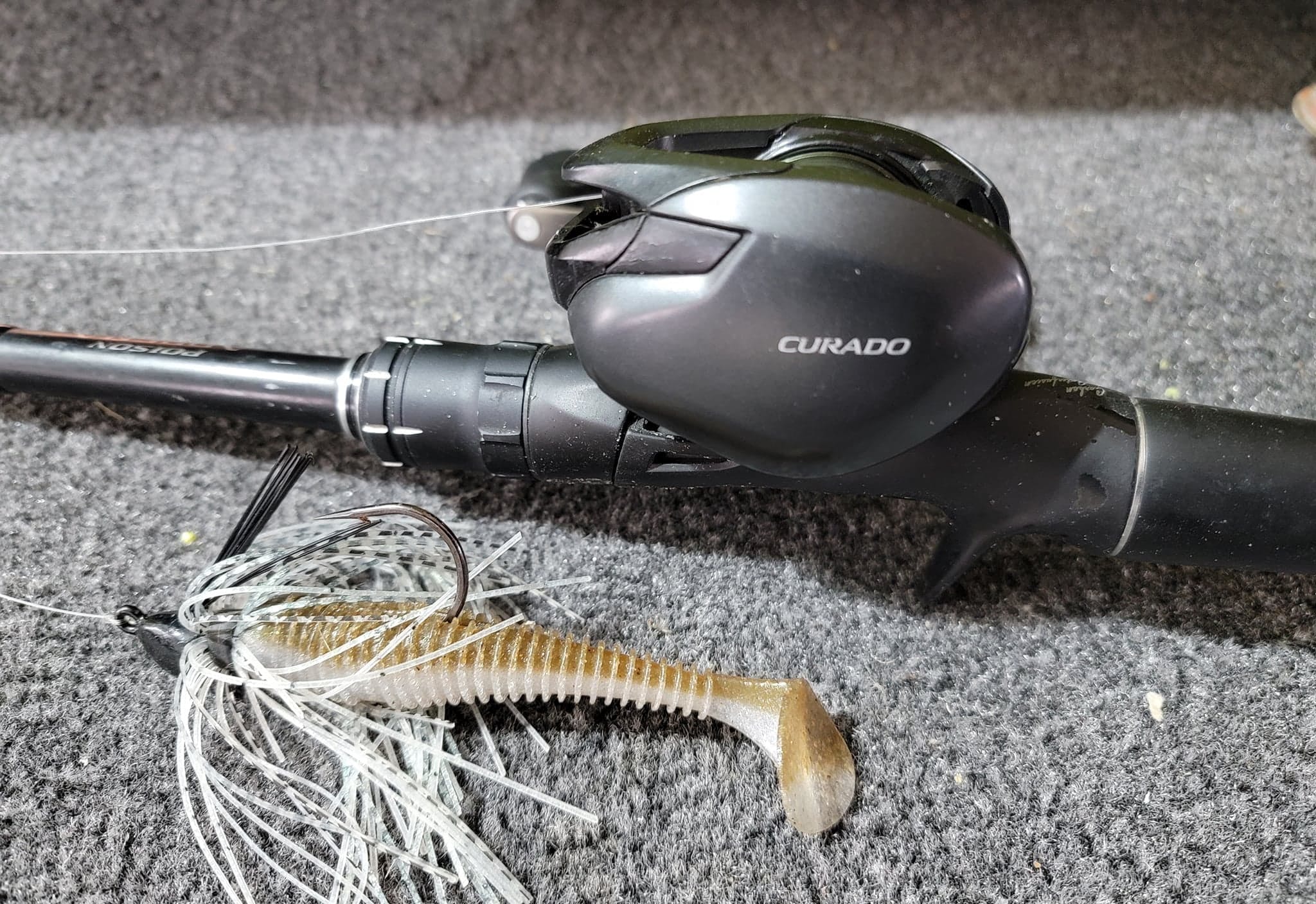 How to Cast a Baitcasting Reel for Beginners: Expert Tips - BackCast ...