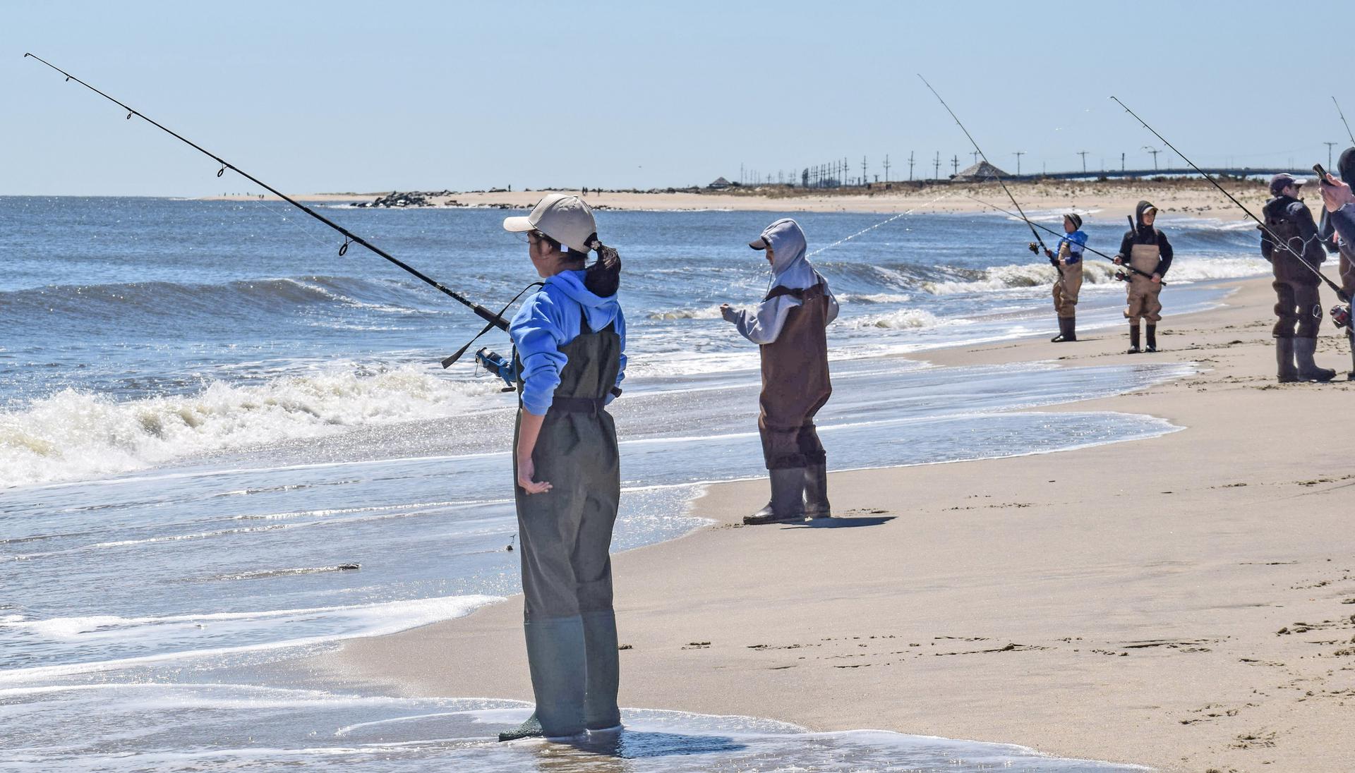 Surf Fishing Vs. Pier Fishing - Unveiling the Key Distinctions ...